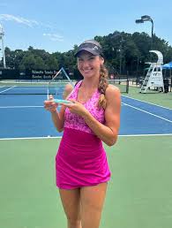 Carson Branstine: A Promising Talent in Tennis - Info Petite Nation